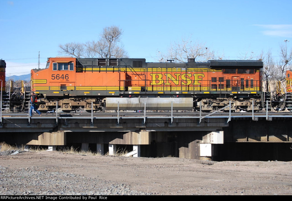 BNSF 5646
